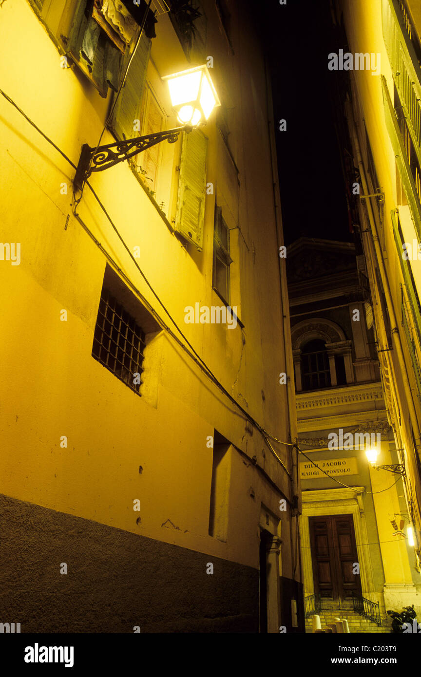 Lighted street light hi-res stock photography and images - Alamy
