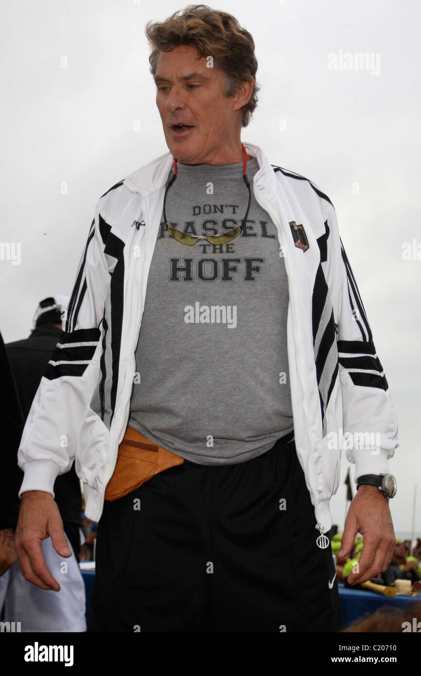 David Hasselhoff starts the swimming event at The 2009 Nautica Malibu ...