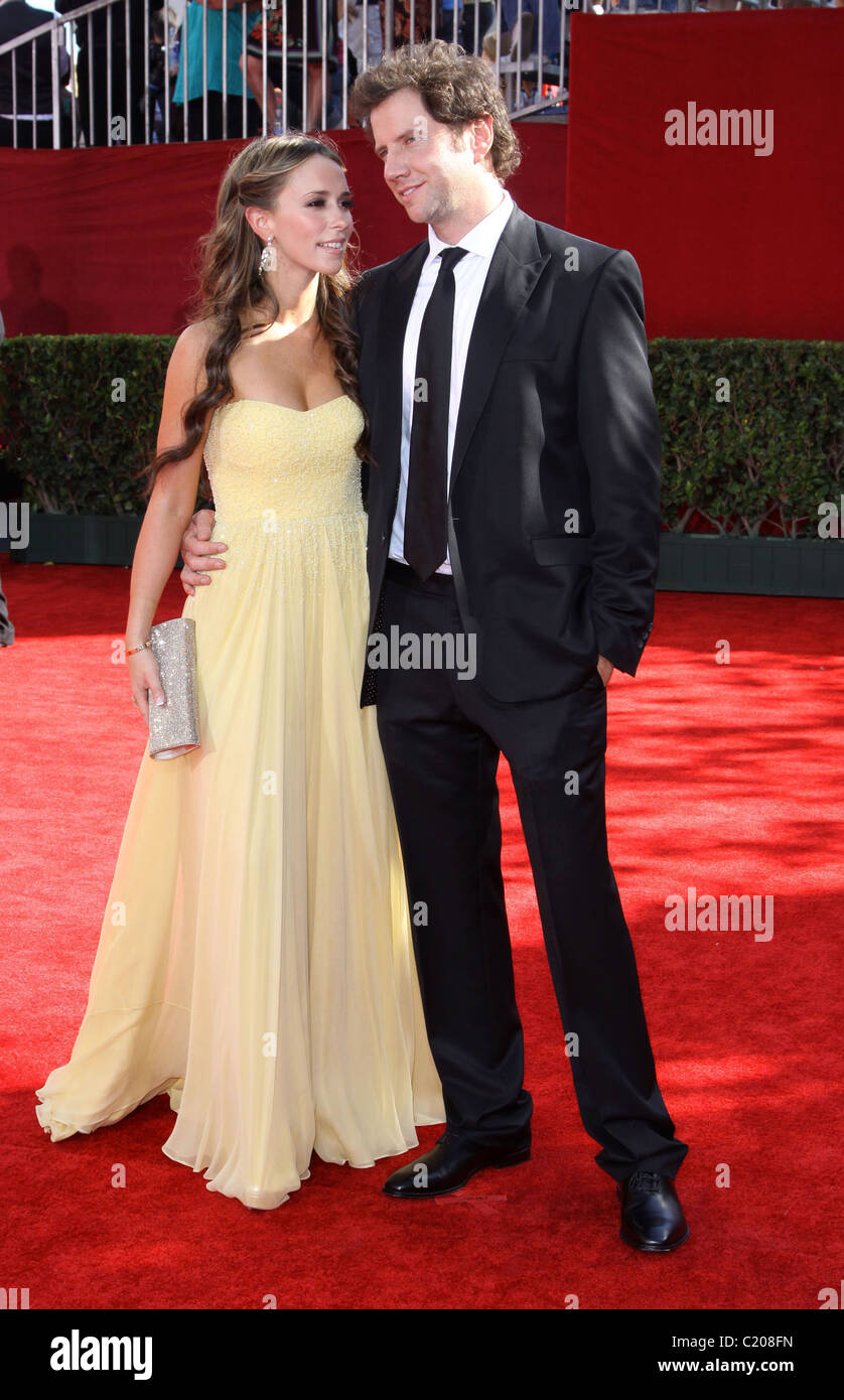 Jennifer Love Hewitt, Jamie Kennedy 61st Primetime Emmy Awards held at ...