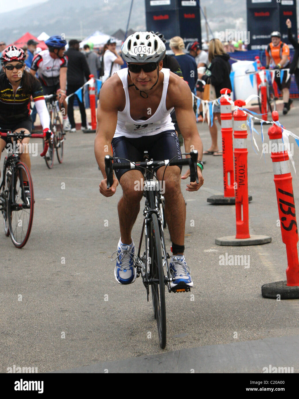 Paparazzi sunglasses bike helmet hi-res stock photography and images ...