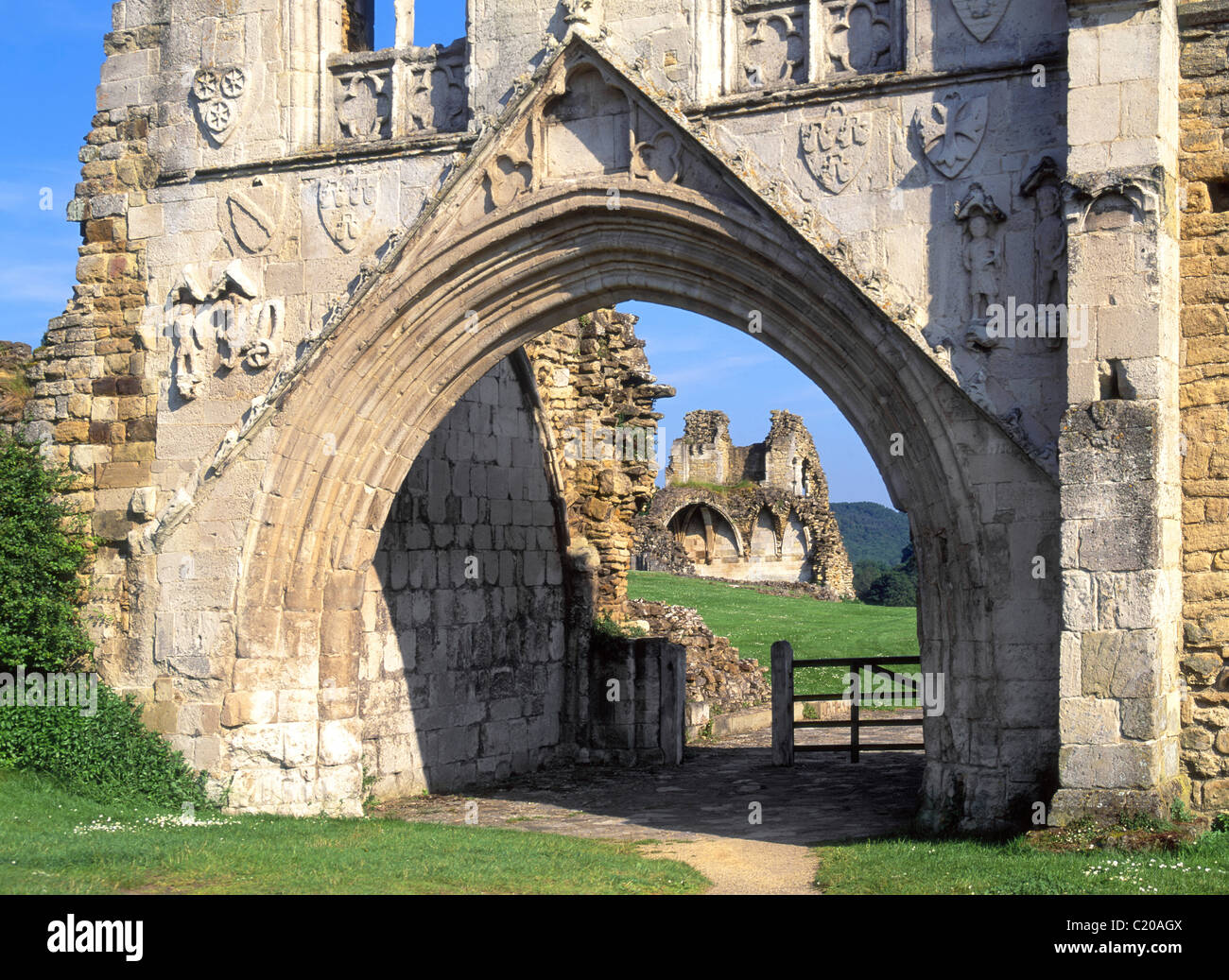 Medieval english architecture hi-res stock photography and images - Alamy