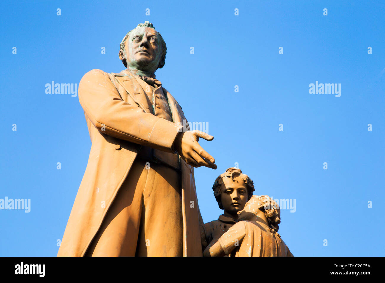 Richard Oastler Statue Bradford West Yorkshire England Stock Photo - Alamy