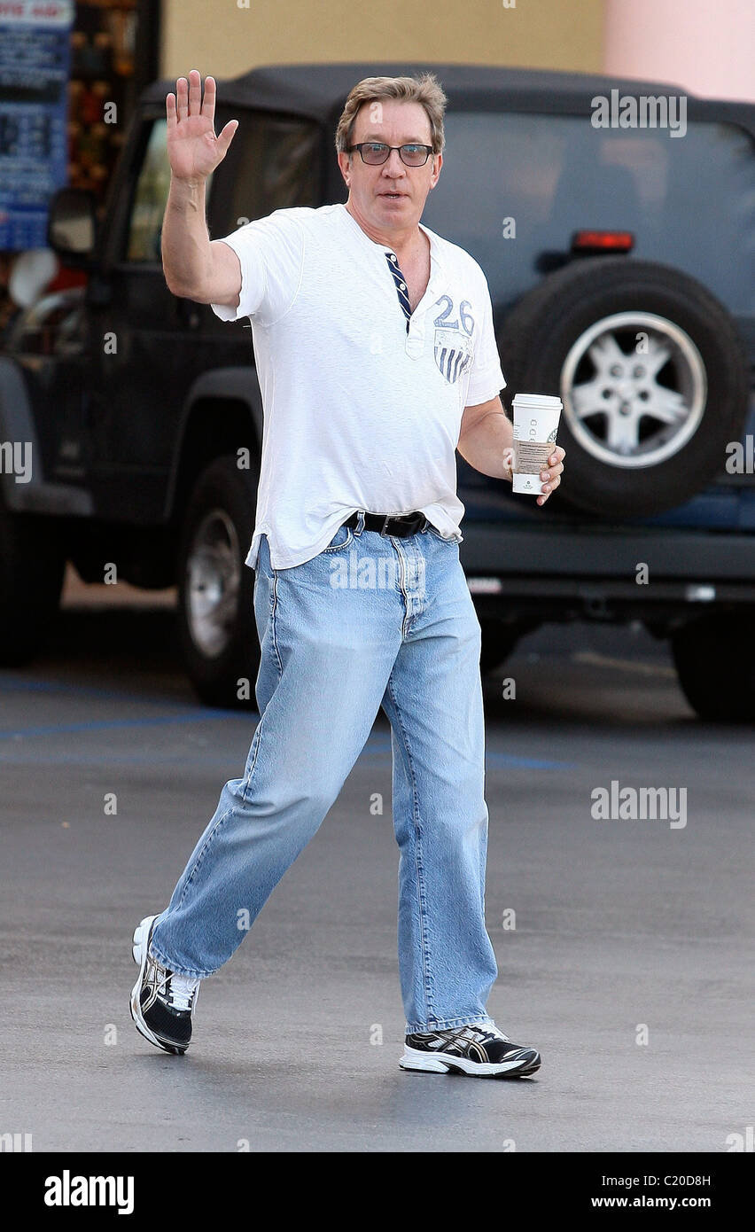Tim Allen grabs a coffee in Studio City Los Angeles, California - 21.09 ...