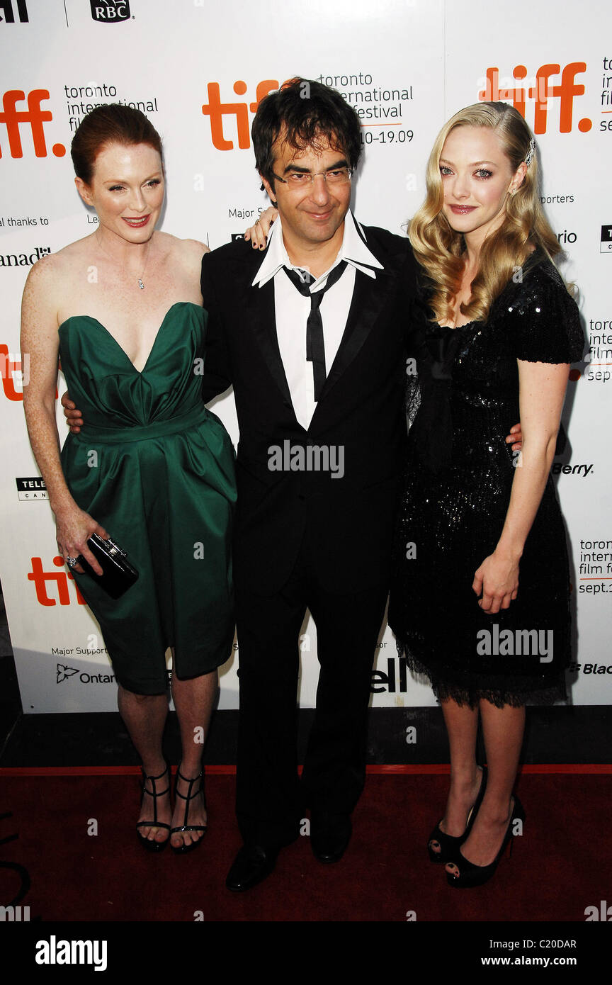 Julianne Moore, Atom Egoyan, Amanda Seyfried 'Chloe' premiere held at Roy Thompson Hall - 2009 ...