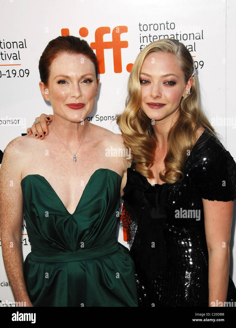 Seyfried julianne moore chloe 2009 hi-res stock photography and images - Alamy