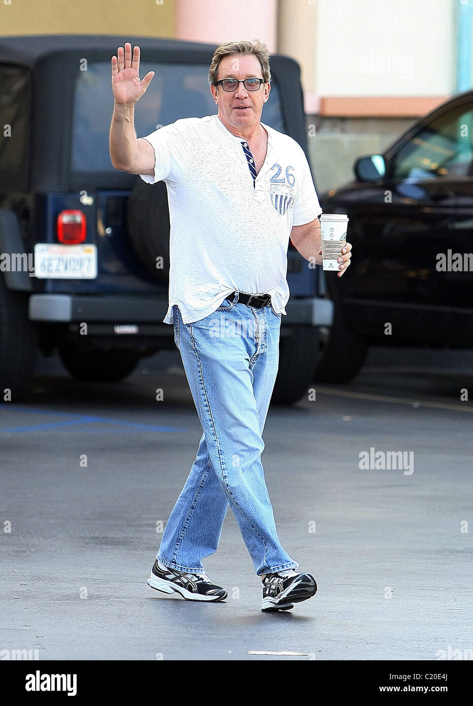 Tim Allen grabs a coffee in Studio City Los Angeles, California - 21.09 ...