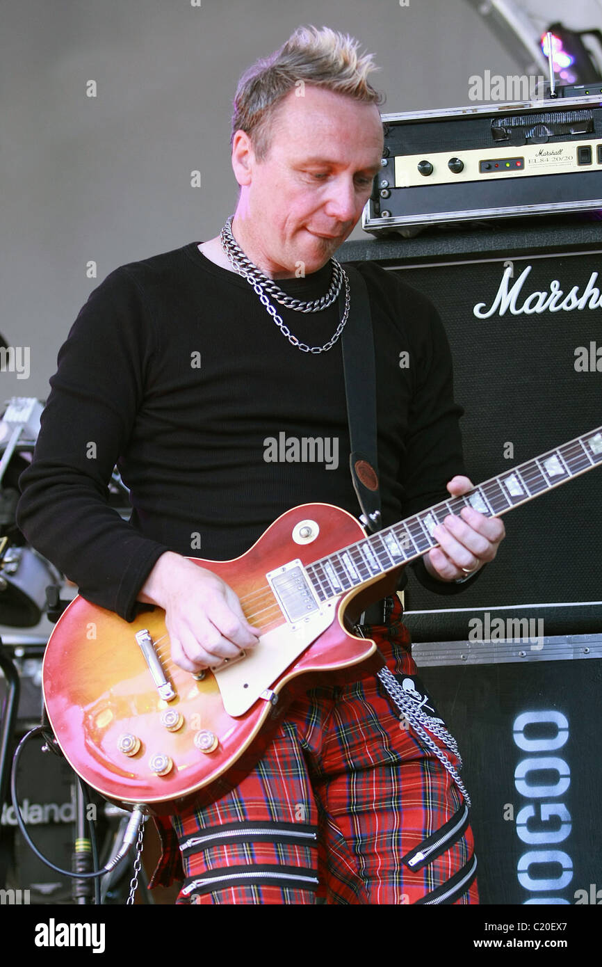 Steve askew hi-res stock photography and images - Alamy