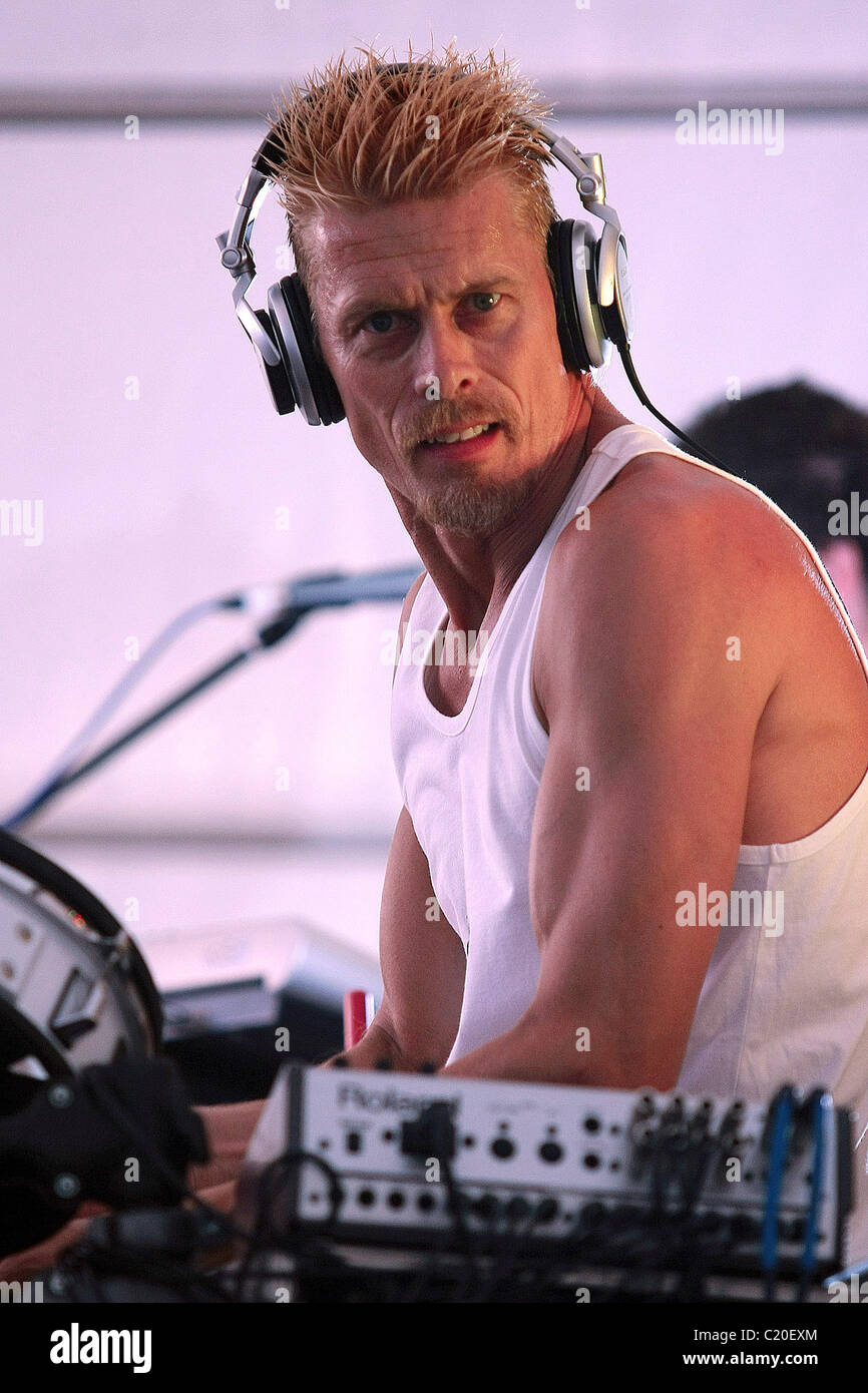 Jez strode hi-res stock photography and images - Alamy