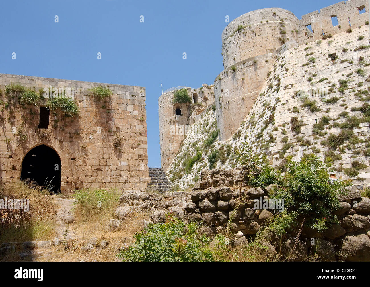 Krak des Chevaliers, Crusader castle in Syria Stock Photo - Alamy