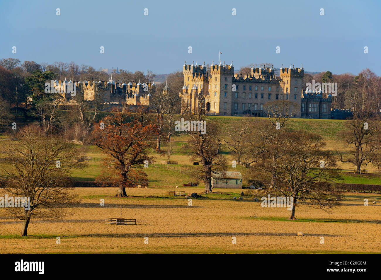 Floors castle, kelso scotland hi-res stock photography and images - Alamy