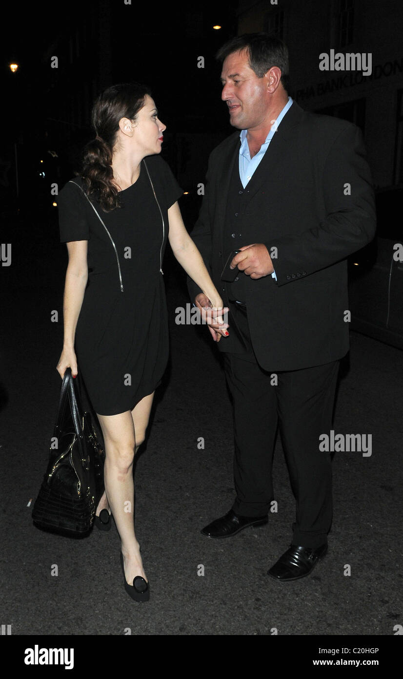 Anna Friel arrives at Claridges Hotel after preforming at the Theatre ...