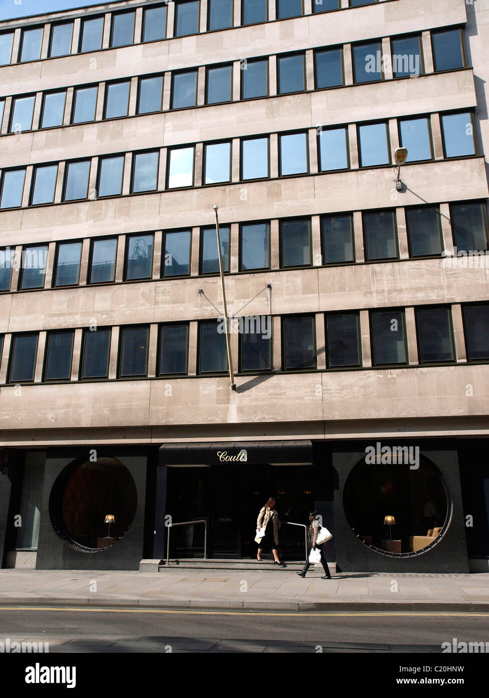 Coutts Bank Fleet Street London Stock Photo - Alamy