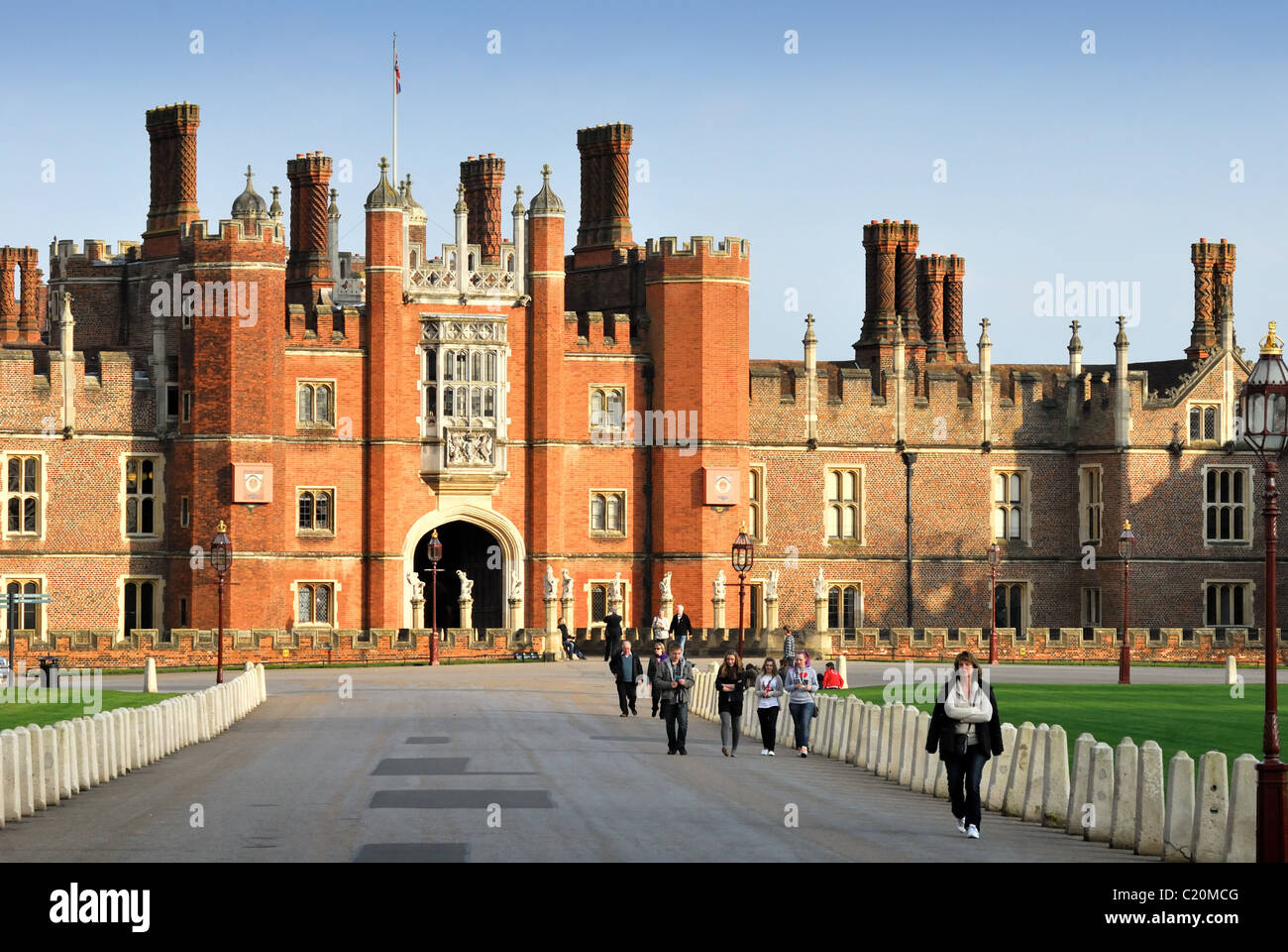 Riverside palace hi-res stock photography and images - Alamy