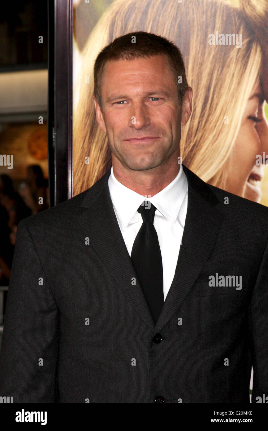 Aaron Eckhart Los Angeles premiere of 'Love Happens' at Mann's Village ...