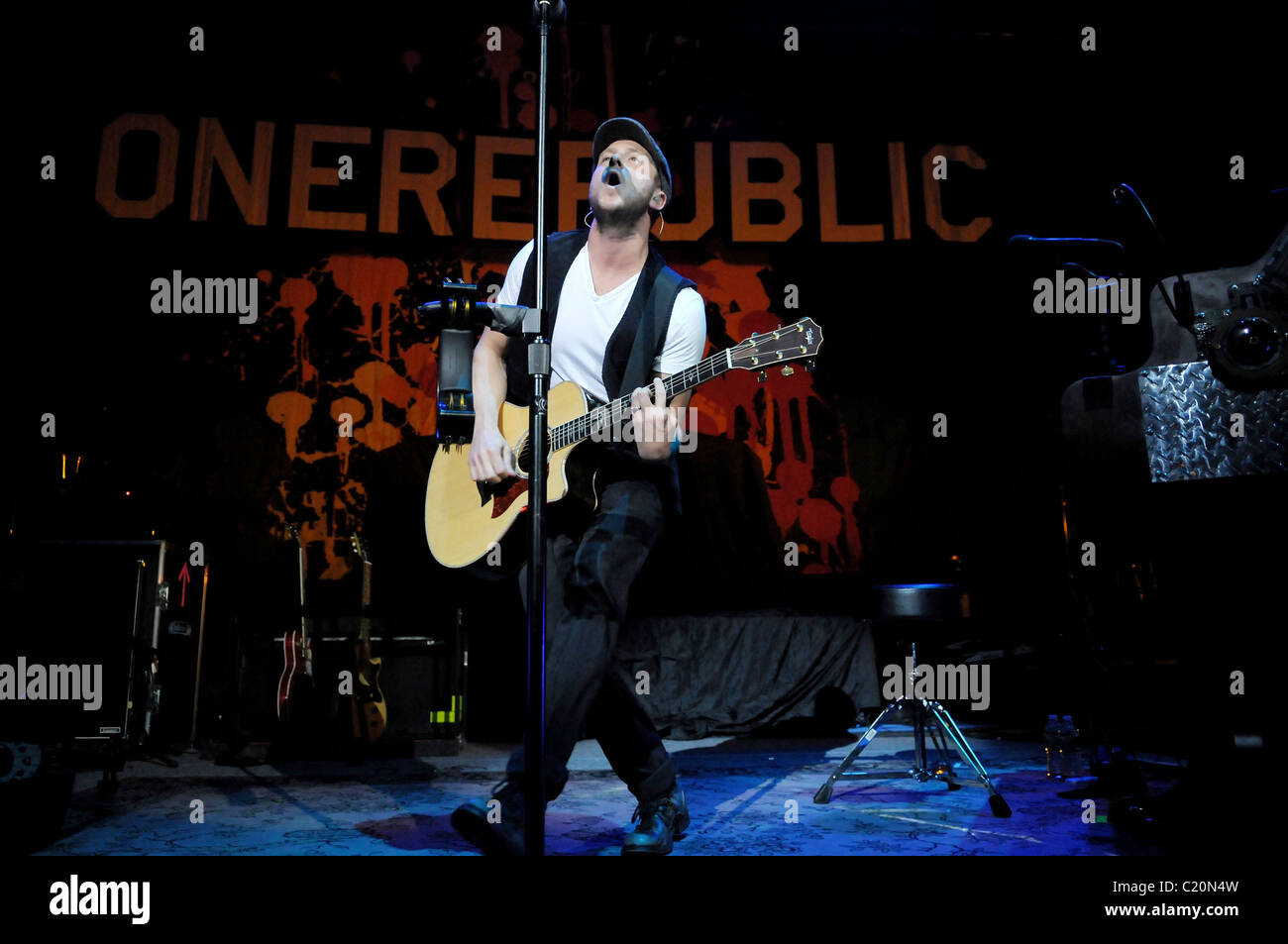 Cradlesong hi-res stock photography and images - Alamy