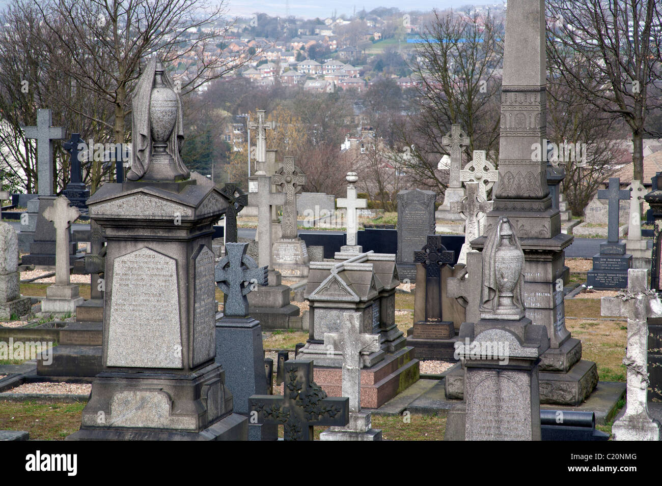 Undercliffe Cemetery, Bradford, England UK Stock Photo - Alamy
