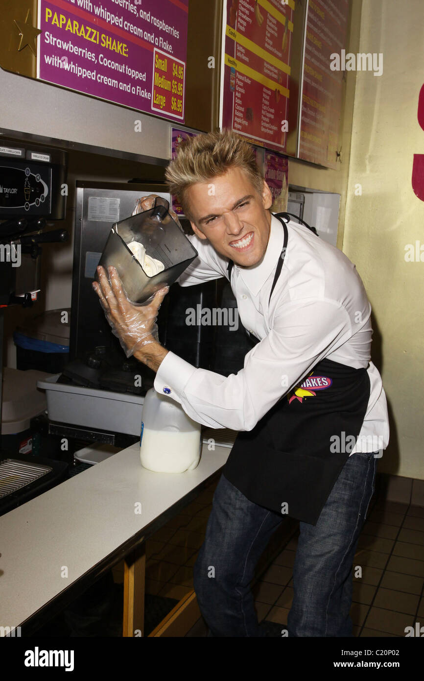 Aaron Carter Karina Smirnoff and Aaron Carter visit 'Millions of ...