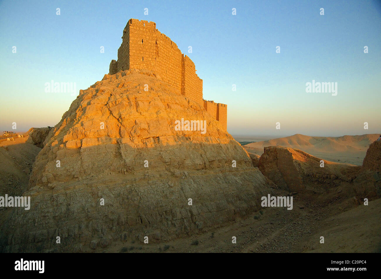 Palmyra Castle (Fakhr-al-Din al-Ma'ani Castle), Palmyra, Syria Stock ...