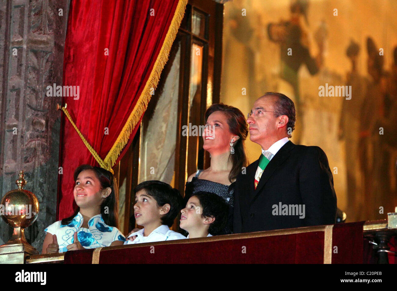 Mexican President Felipe Calderon and family at the national festival ...