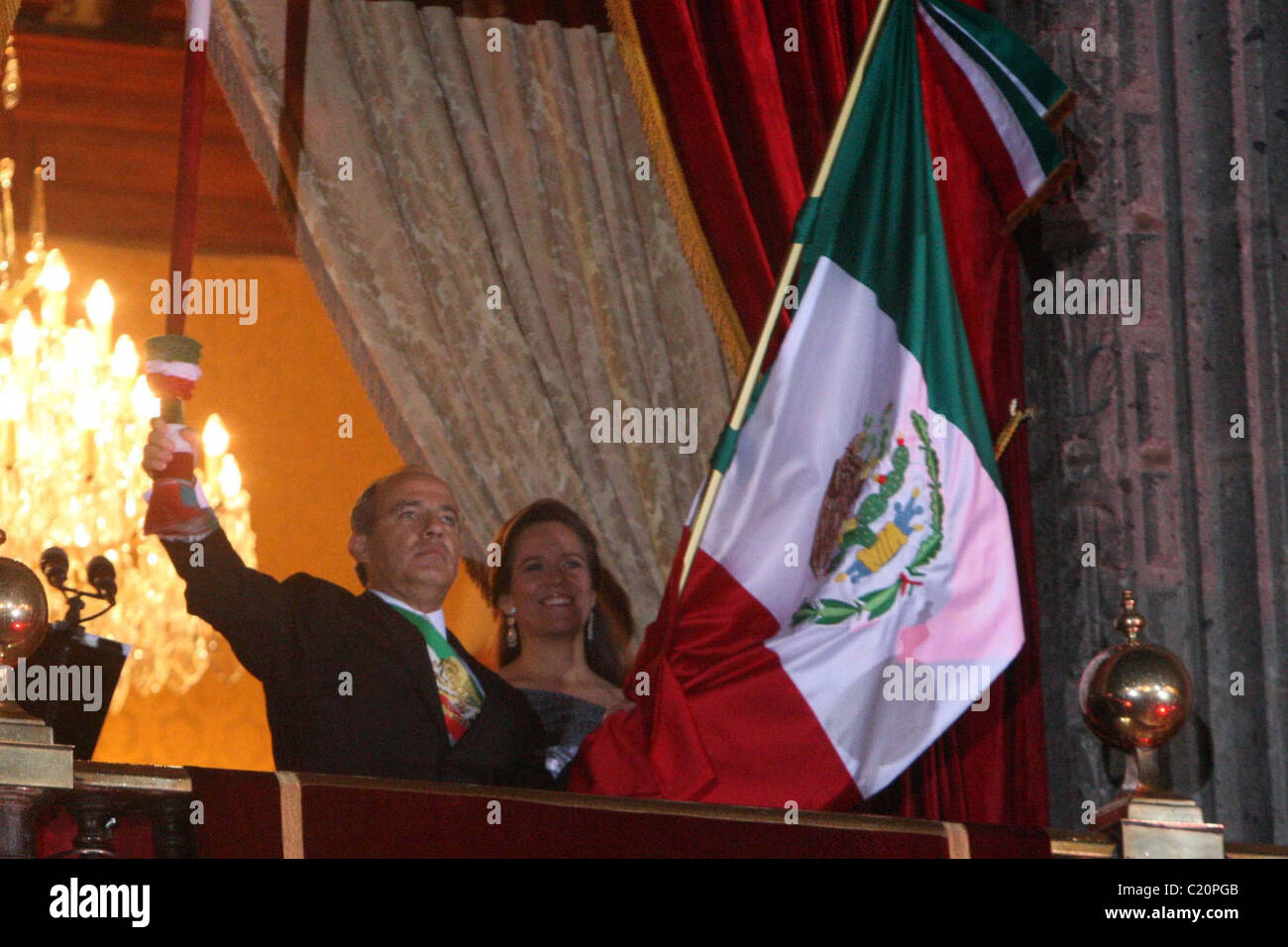 Mexican President Felipe Calderon and family at the national festival ...