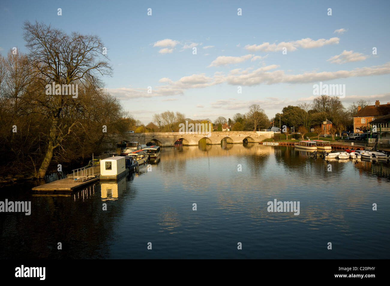 Clopton bridge river avon hi-res stock photography and images - Alamy