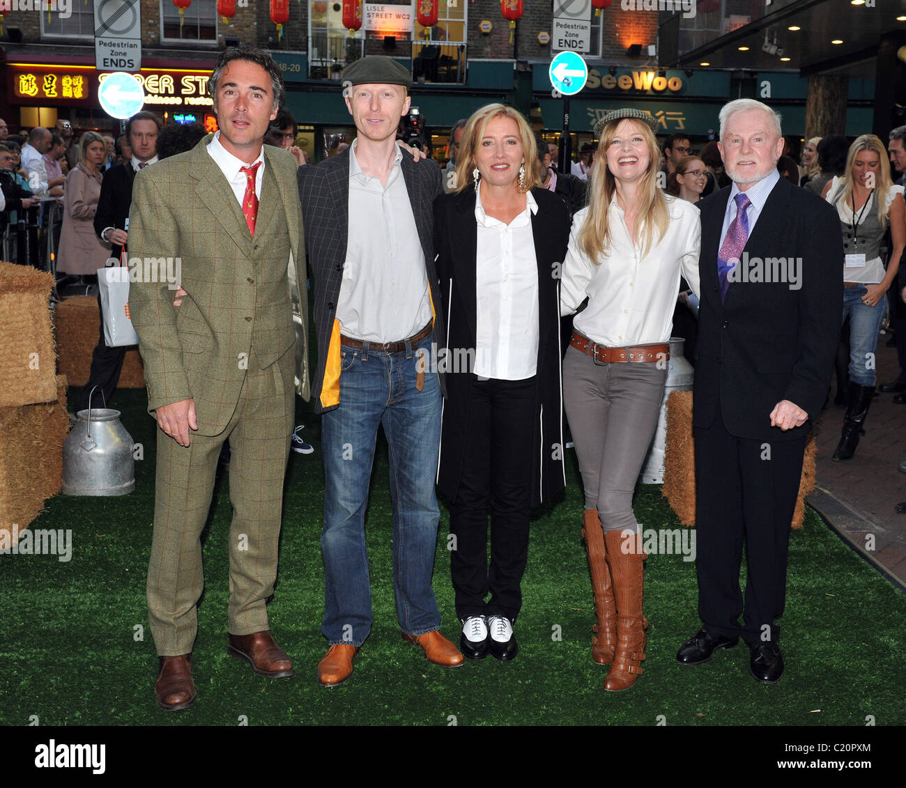 Sir Derek Jacobi, Greg Wise, Charles Thomas Oldham, Lucy Akhurst, Emma ...