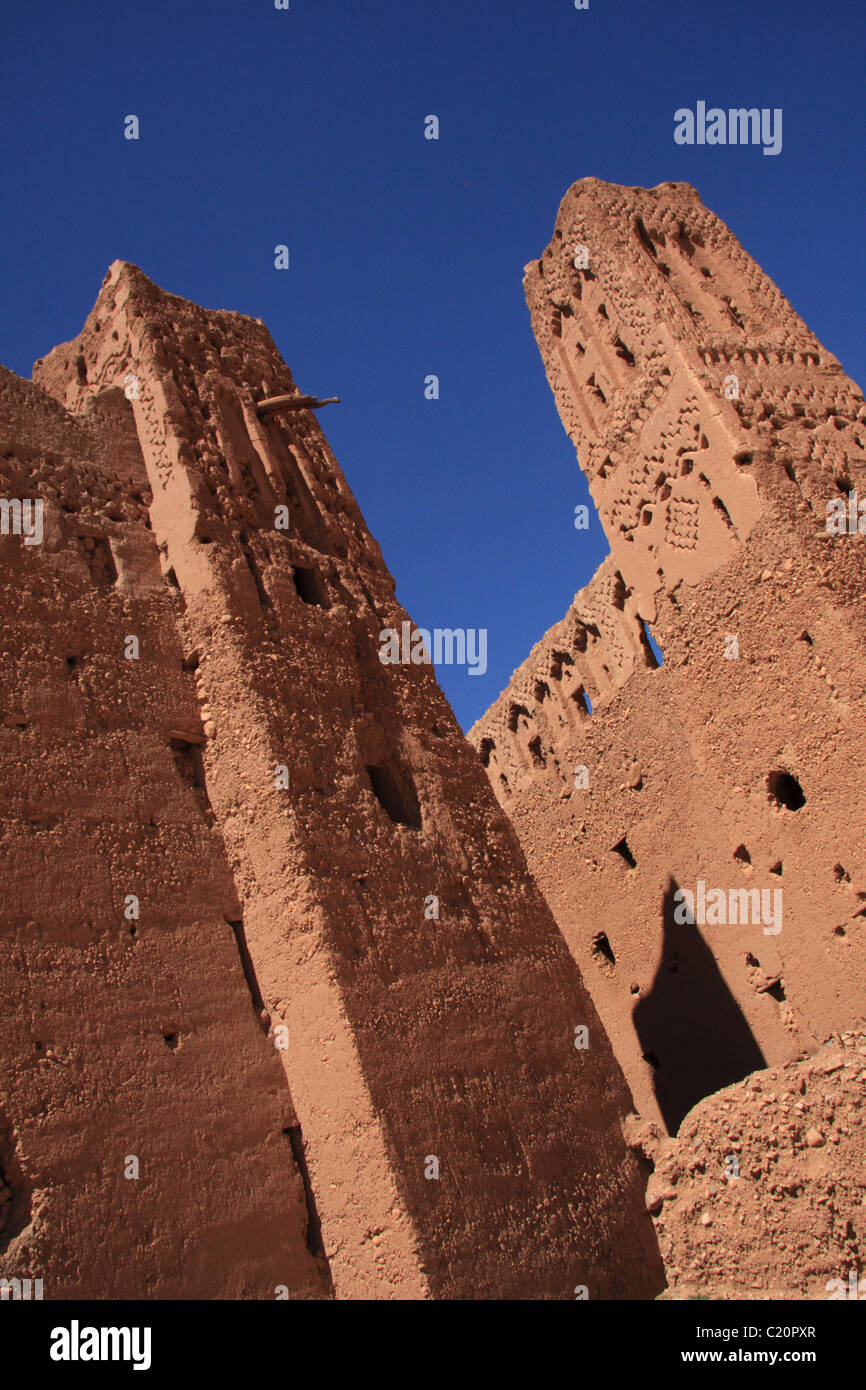 Kasbah detail turret tower with Berber Motifs,Valley of OneTthousand ...