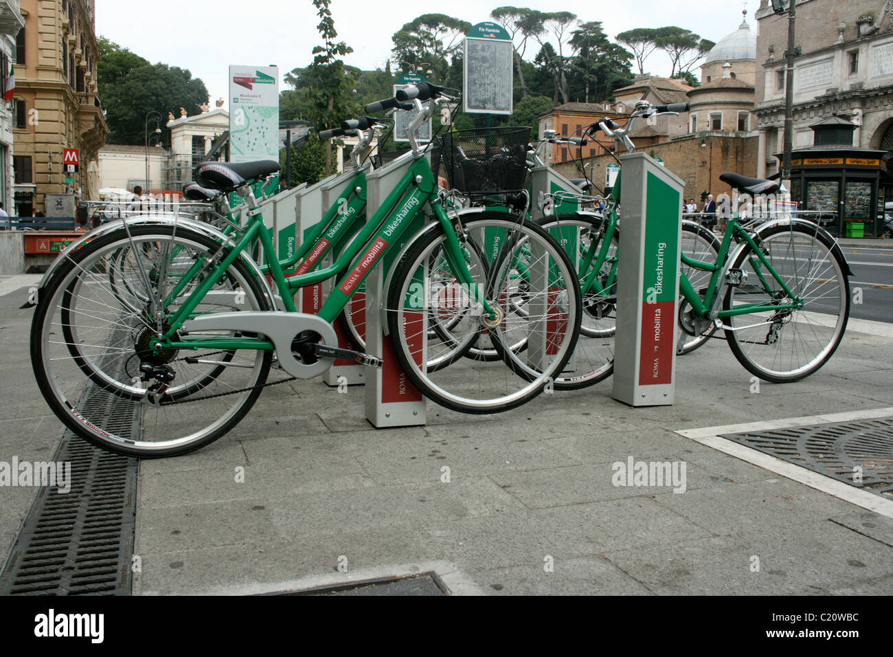 Cycle docking station hi-res stock photography and images - Alamy