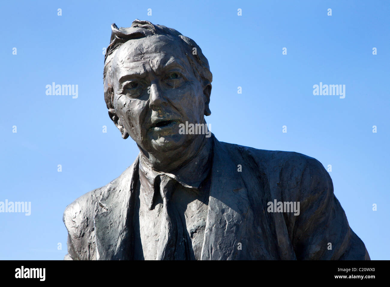 Harold Wilson Statue Huddersfield West Yorkshire England Stock Photo ...