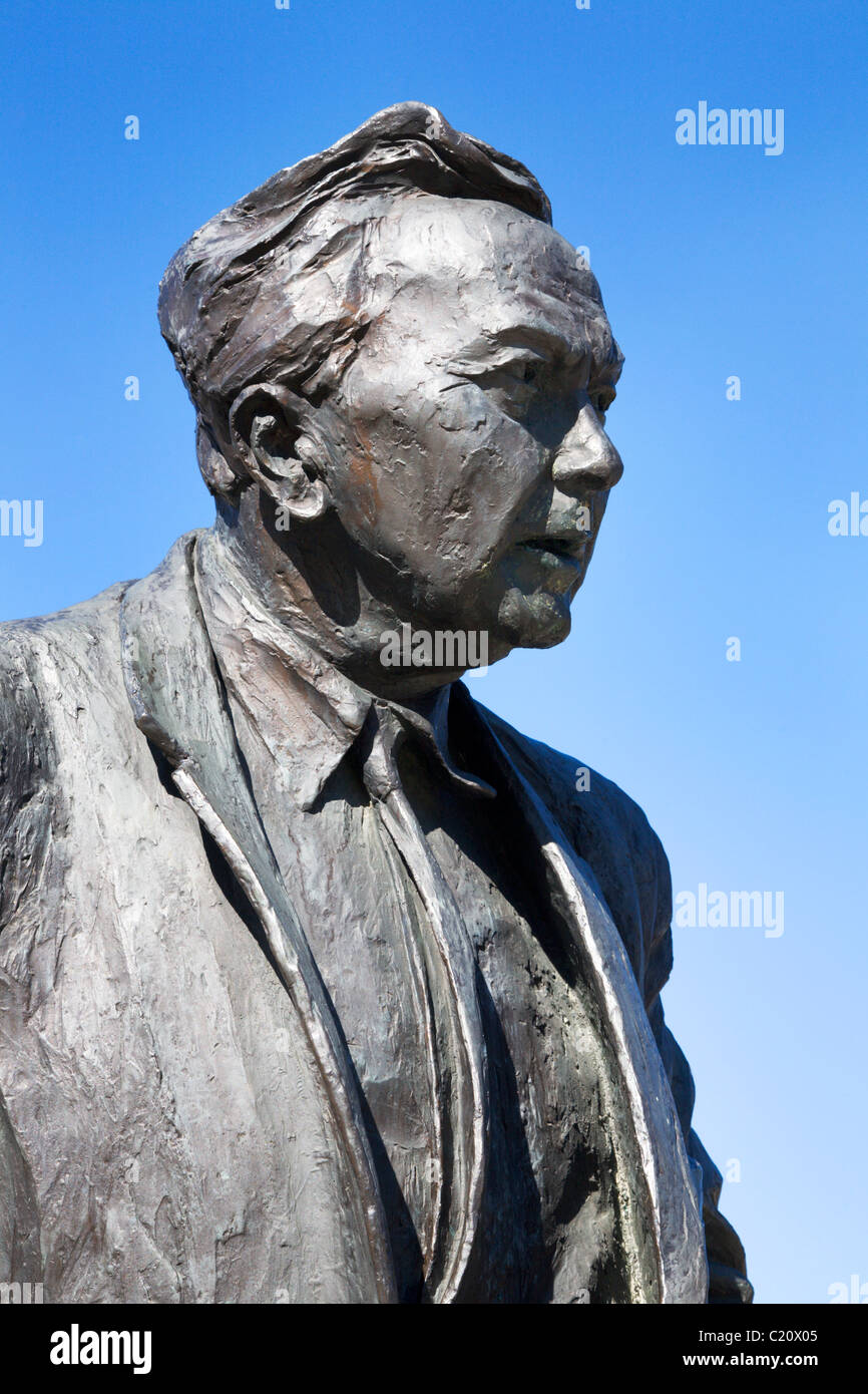 Harold Wilson Statue Huddersfield West Yorkshire England Stock Photo ...