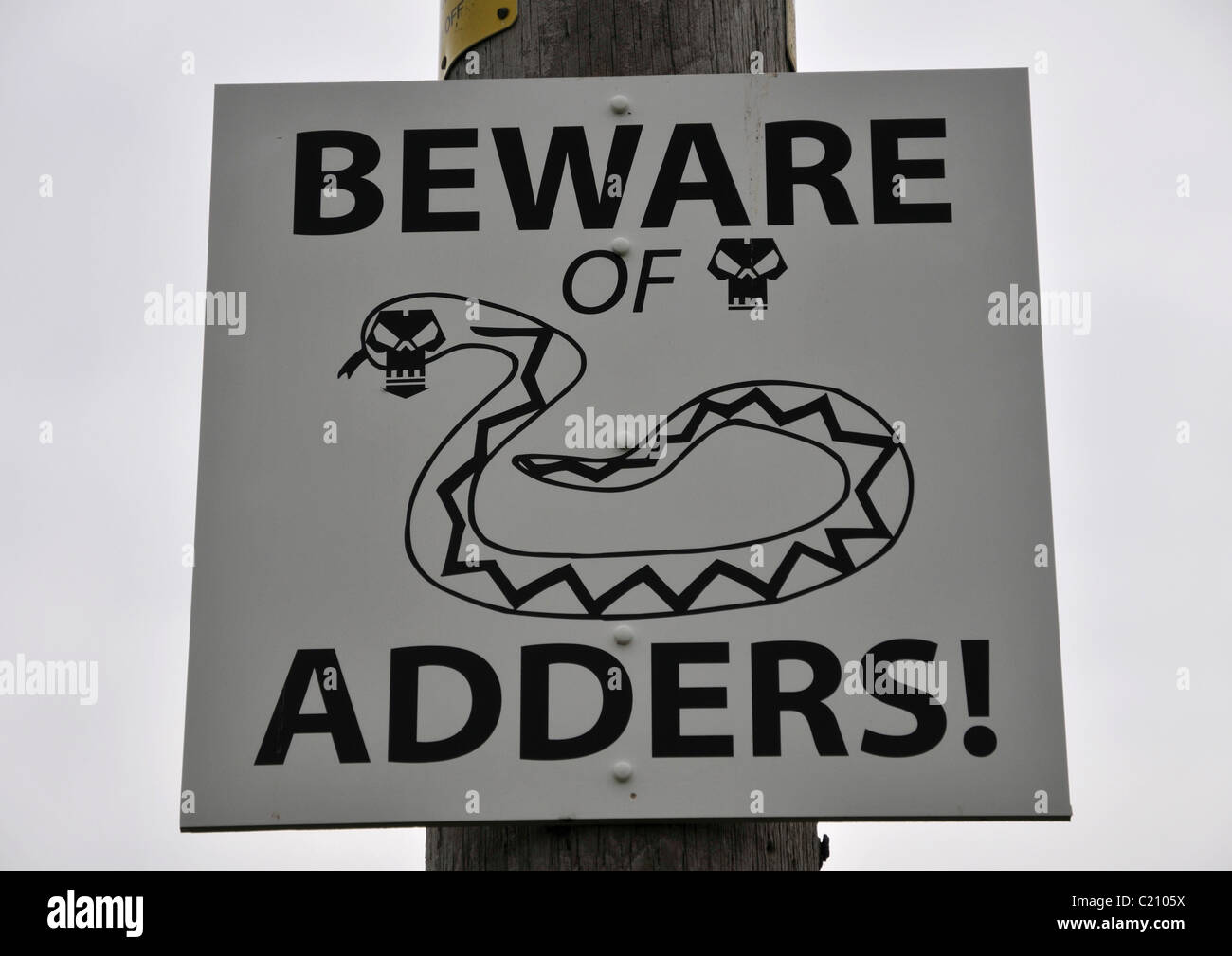 Beware snakes sign hi-res stock photography and images - Alamy