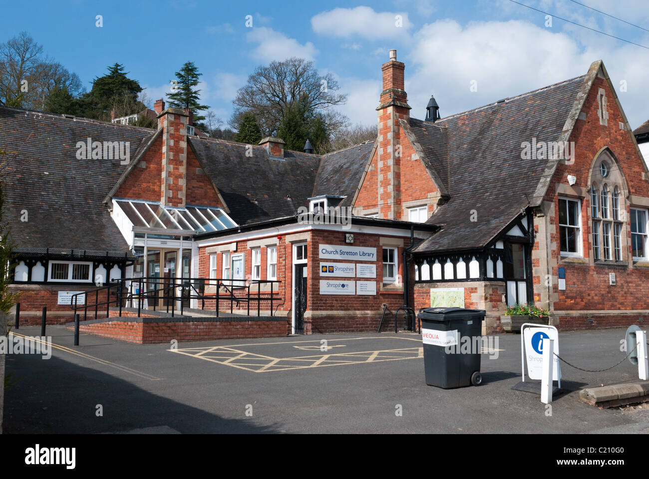 Church Stretton public library and information office Stock Photo - Alamy