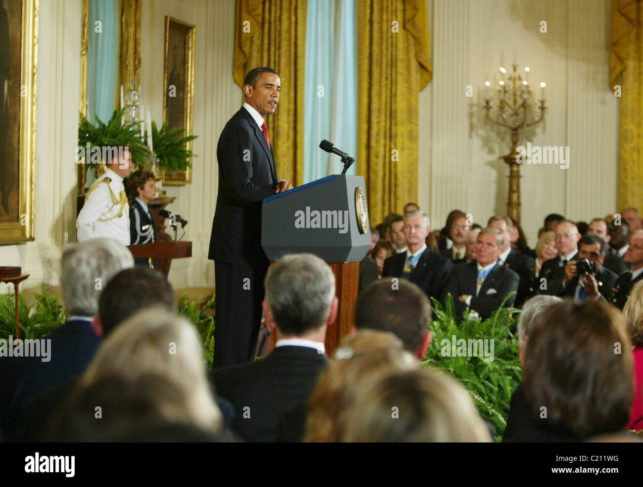 President Barack Obama posthumously awards the Medal of Honor to ...