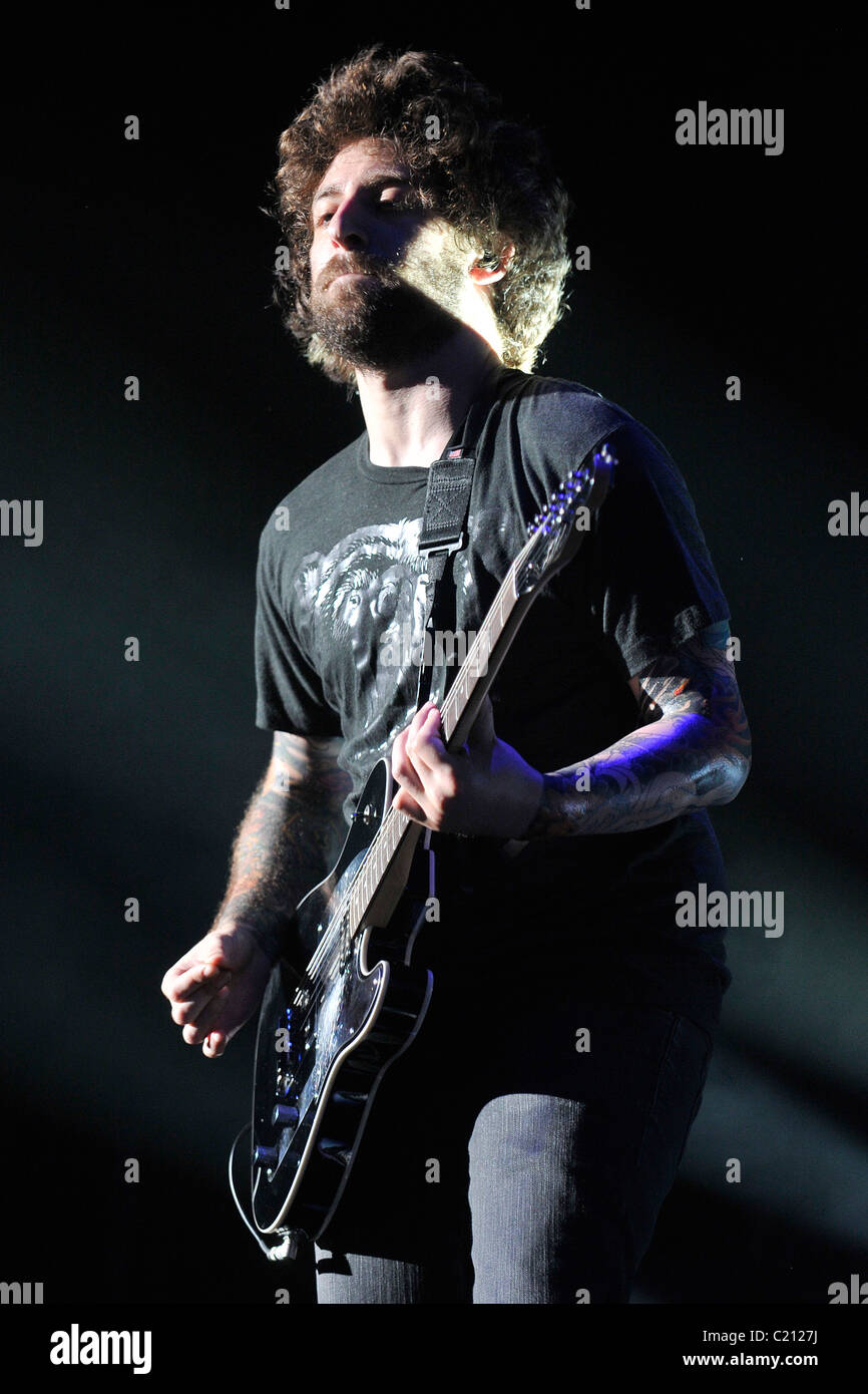 Joe Trohman of Fall Out Boy performs at the Cruzan Amphitheater West ...