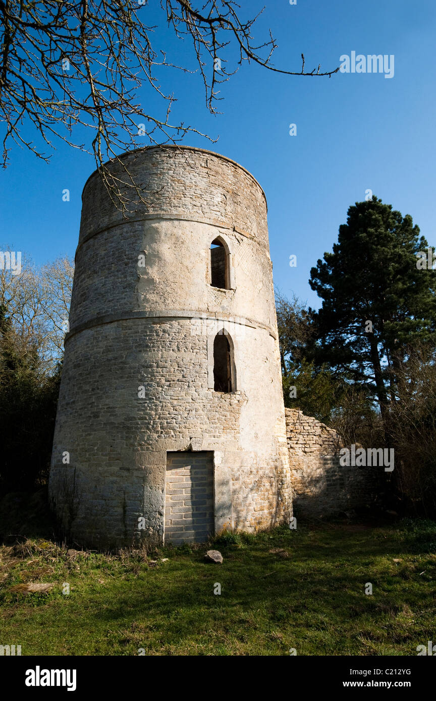 Coates gloucestershire hi-res stock photography and images - Alamy
