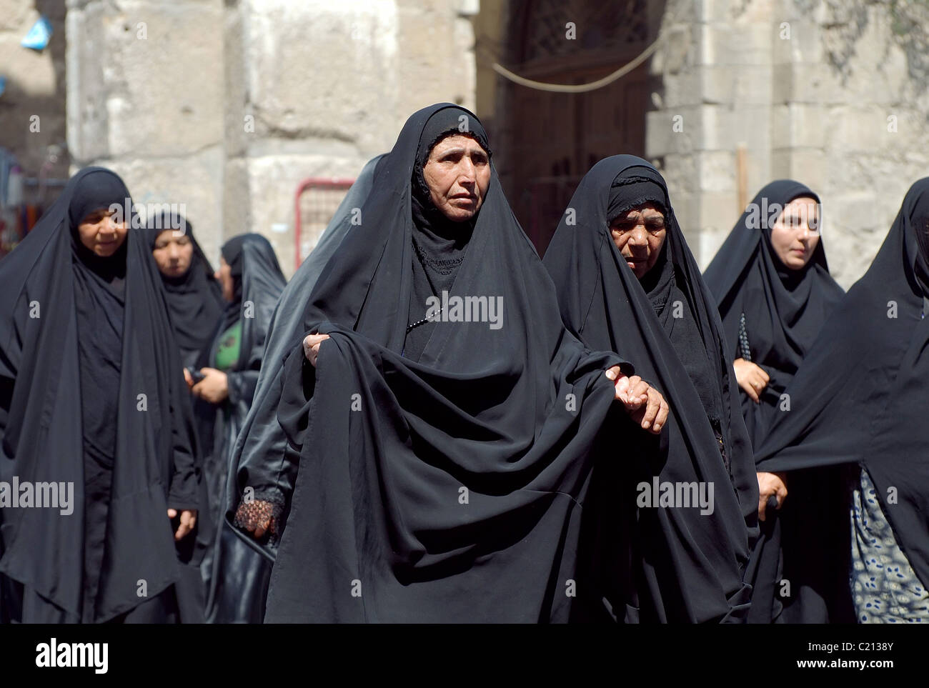 Women in traditional clothes damascus hi-res stock photography and ...