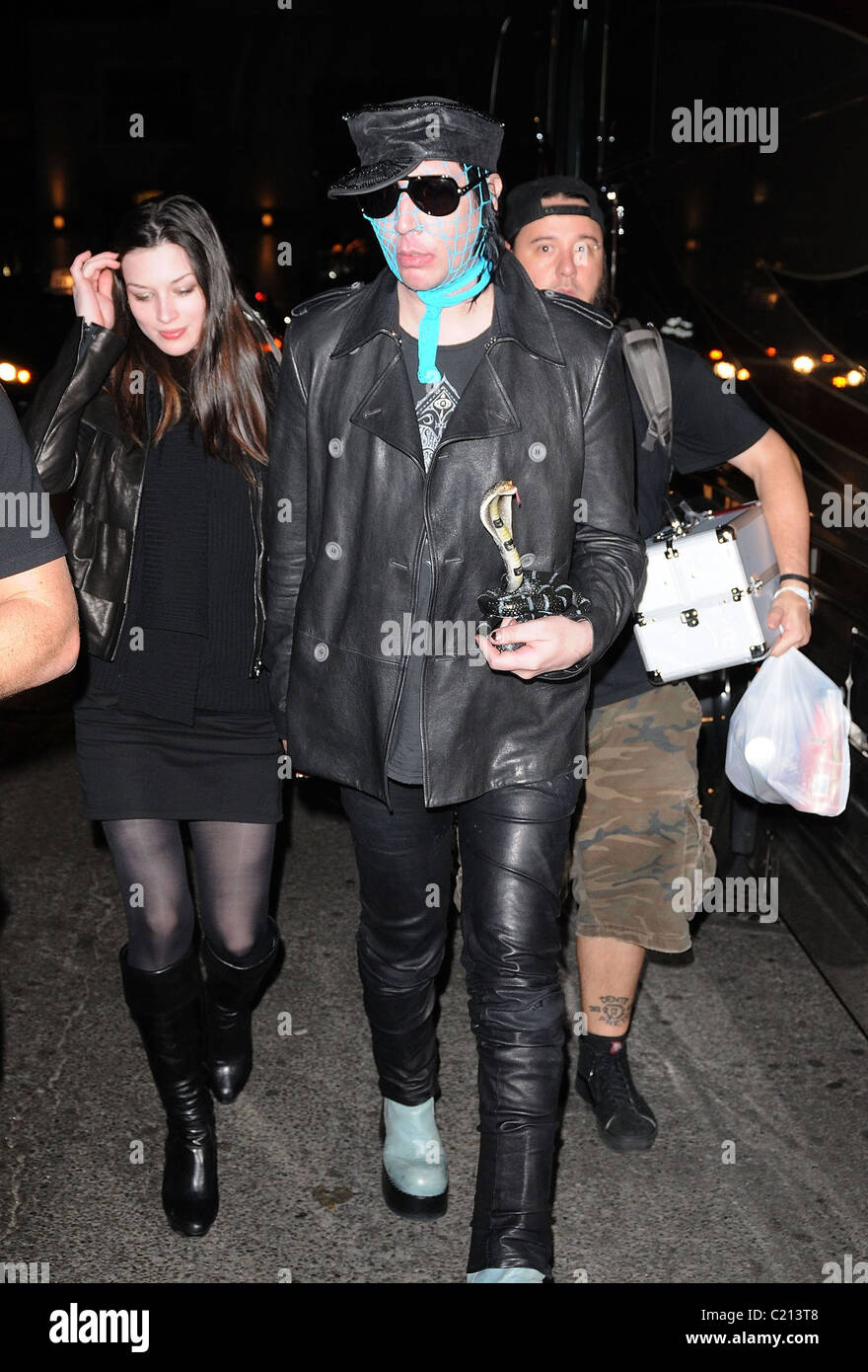 Marilyn Manson and Isani Griffith arrive back at their hotel after ...