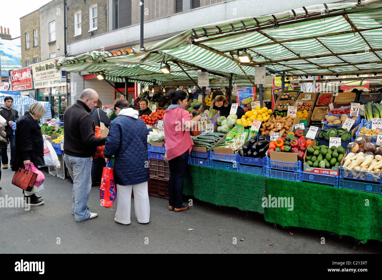 Chapel market islington hi-res stock photography and images - Alamy