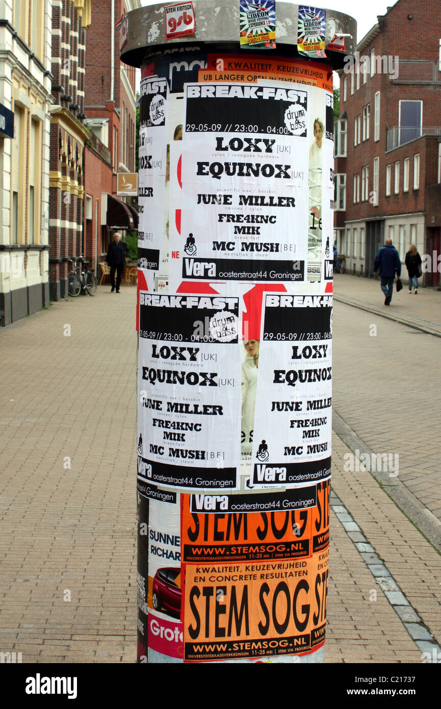 Advertising column hi-res stock photography and images - Alamy