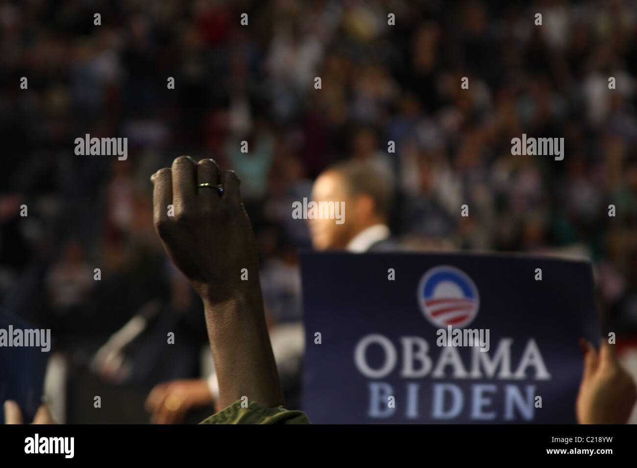 Barack obama election night 2008 hi-res stock photography and images ...