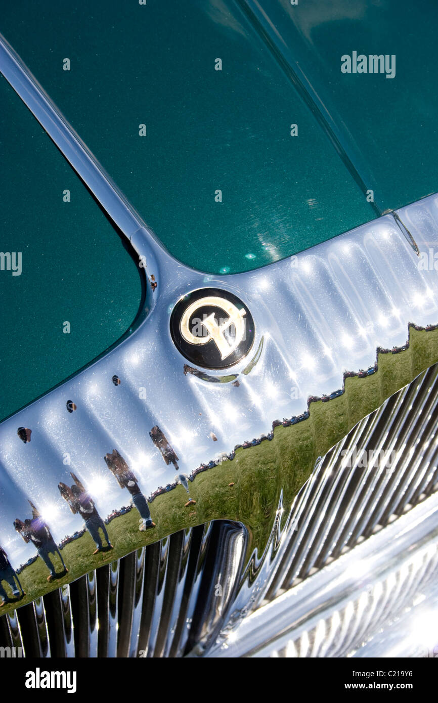 car body work panel shine gleam blue green Daimler wing mirror chrome ...