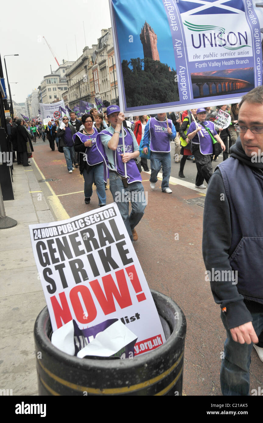 General strike now hi-res stock photography and images - Alamy