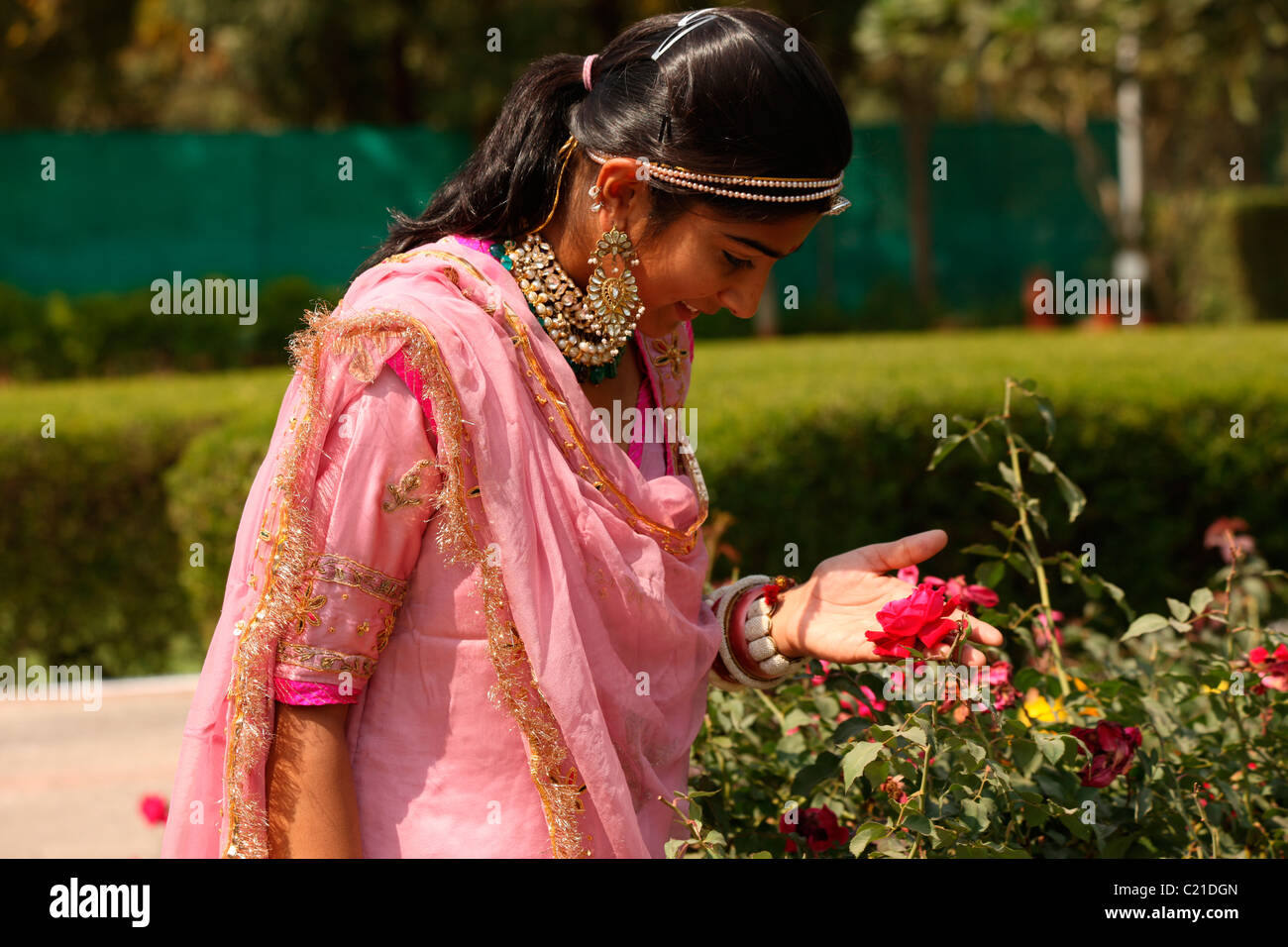 Portrait of Indian girl in traditional dress Stock Photo - Alamy