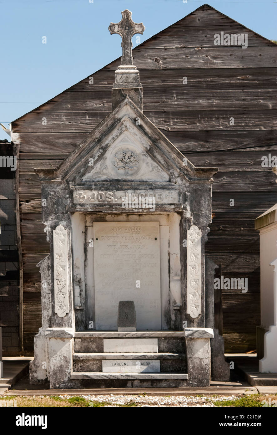 Tomb cemetery hi-res stock photography and images - Alamy