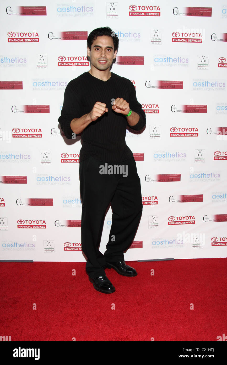 Danny Arroyo Project SHIFT Fundraiser to benefit Visual Impact Now and ...