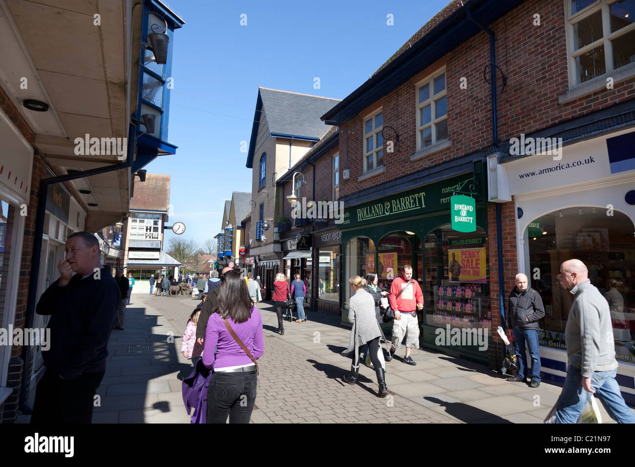 Petersfield high street hi-res stock photography and images - Alamy