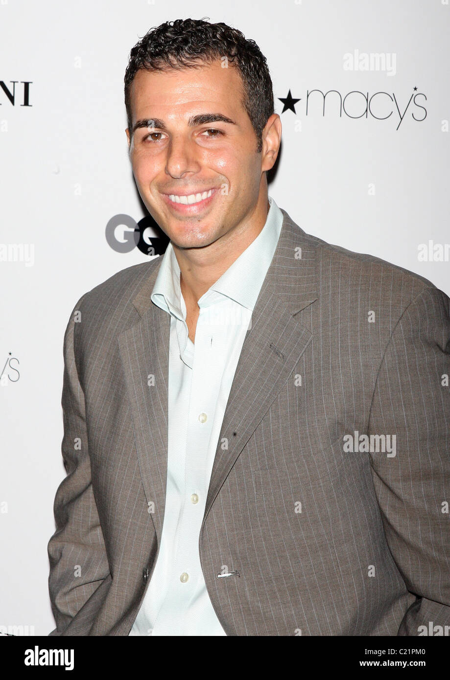 Anthony Gurino GQ, Alfani Red and Ne-Yo host a special benefit evening ...