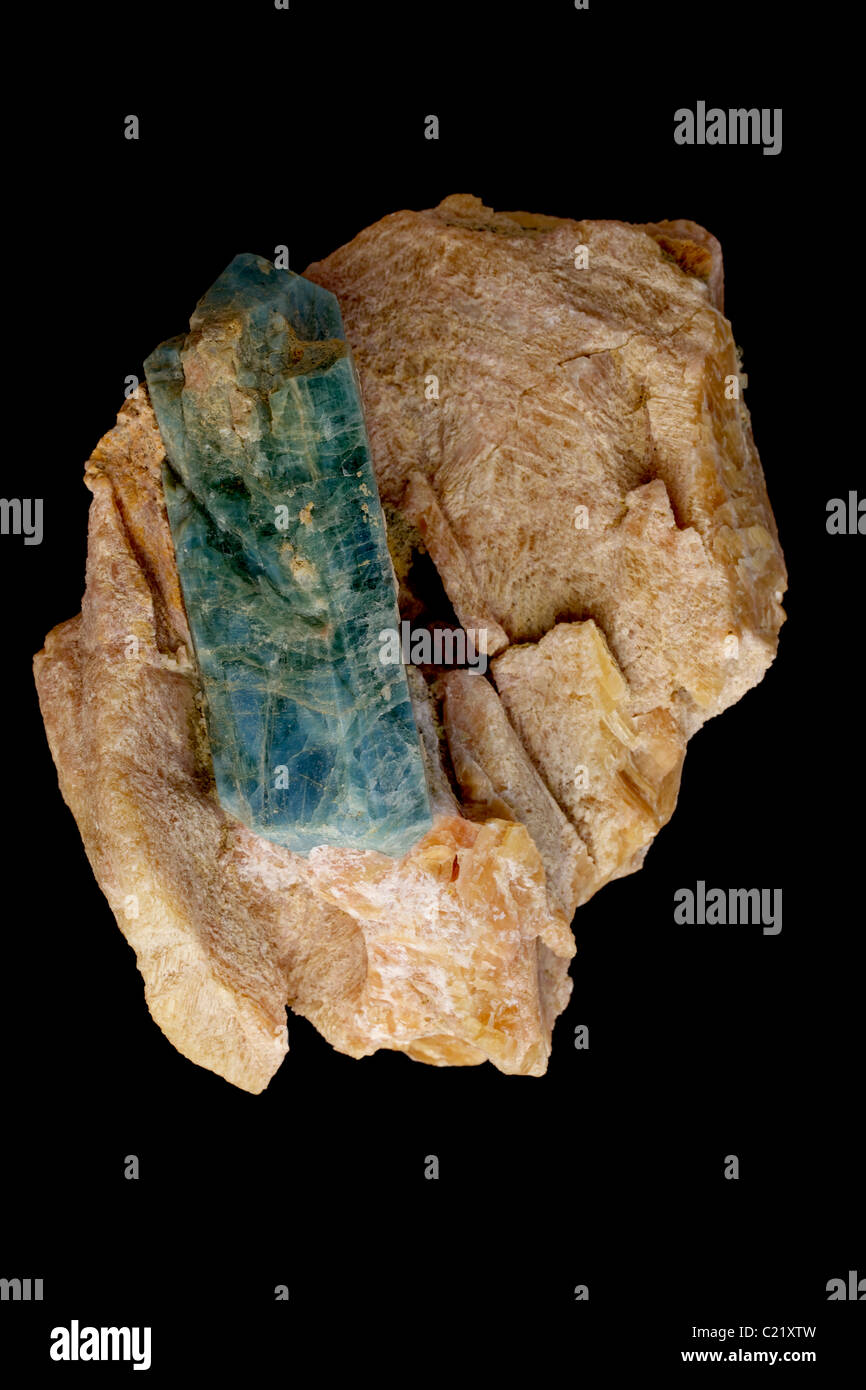 Apatite phosphate mineral hi-res stock photography and images - Alamy