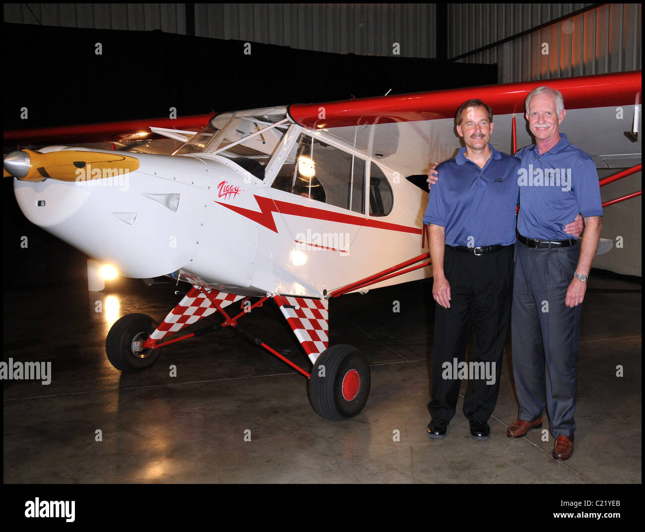 Captain Chesley 'Sully' Sullenberger, First Officer Jeffrey Skiles EAA ...