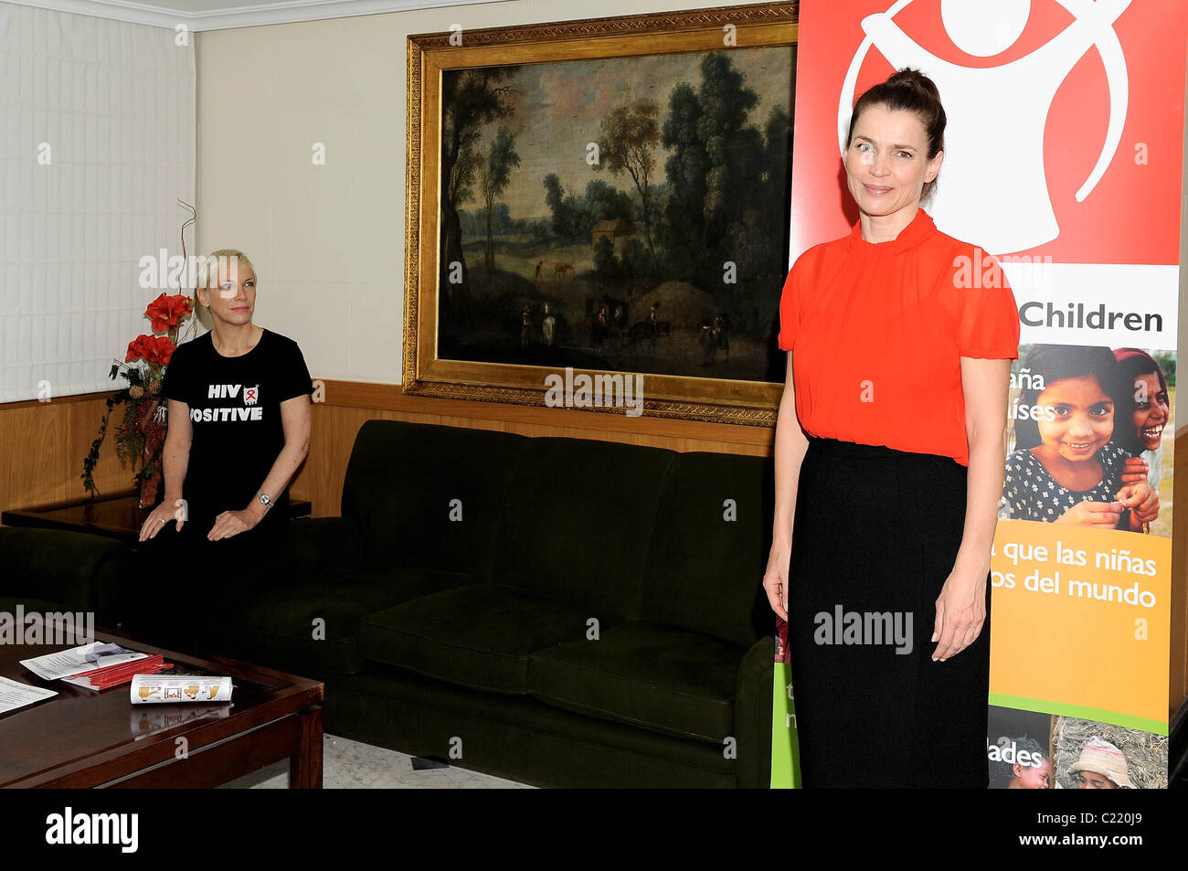 Oxfam Global Ambassador, Annie Lennox and Julia Ormond ambassador of ...